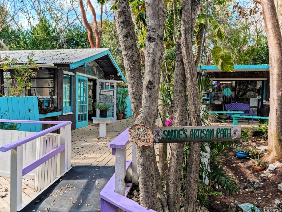 Betsy the Lobster and Islamorada's Unique Rain Barrel Village